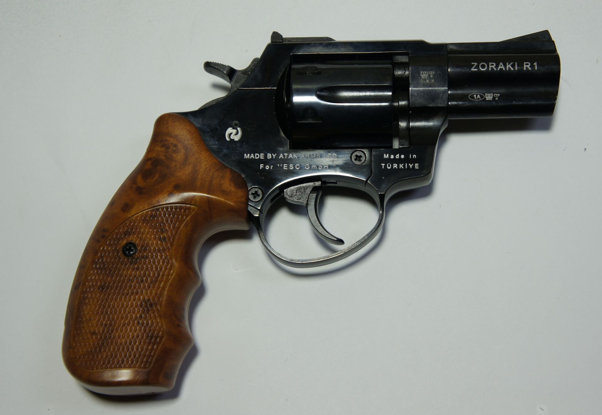 Zoraki R1 Gas und Signal Revolver, schwarz mit schönem Griff in ...